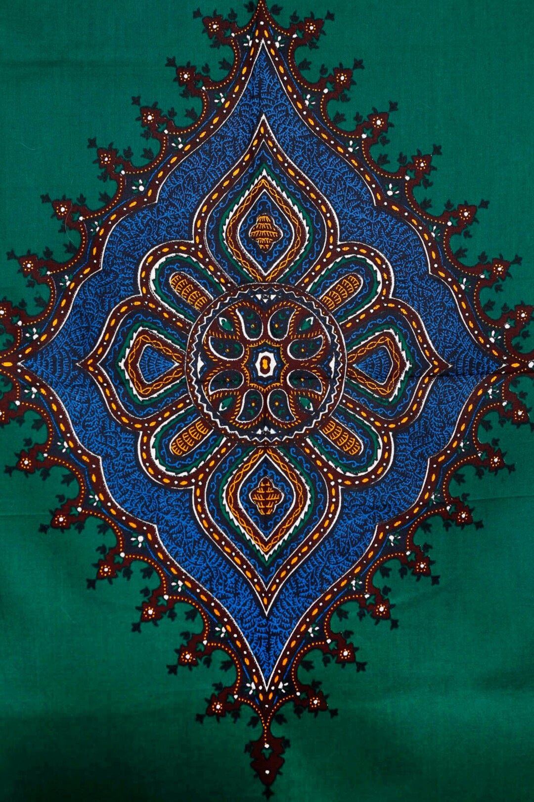 70's Guaranteed Dutch Java Print Forest Green With Navy Blue White and ...