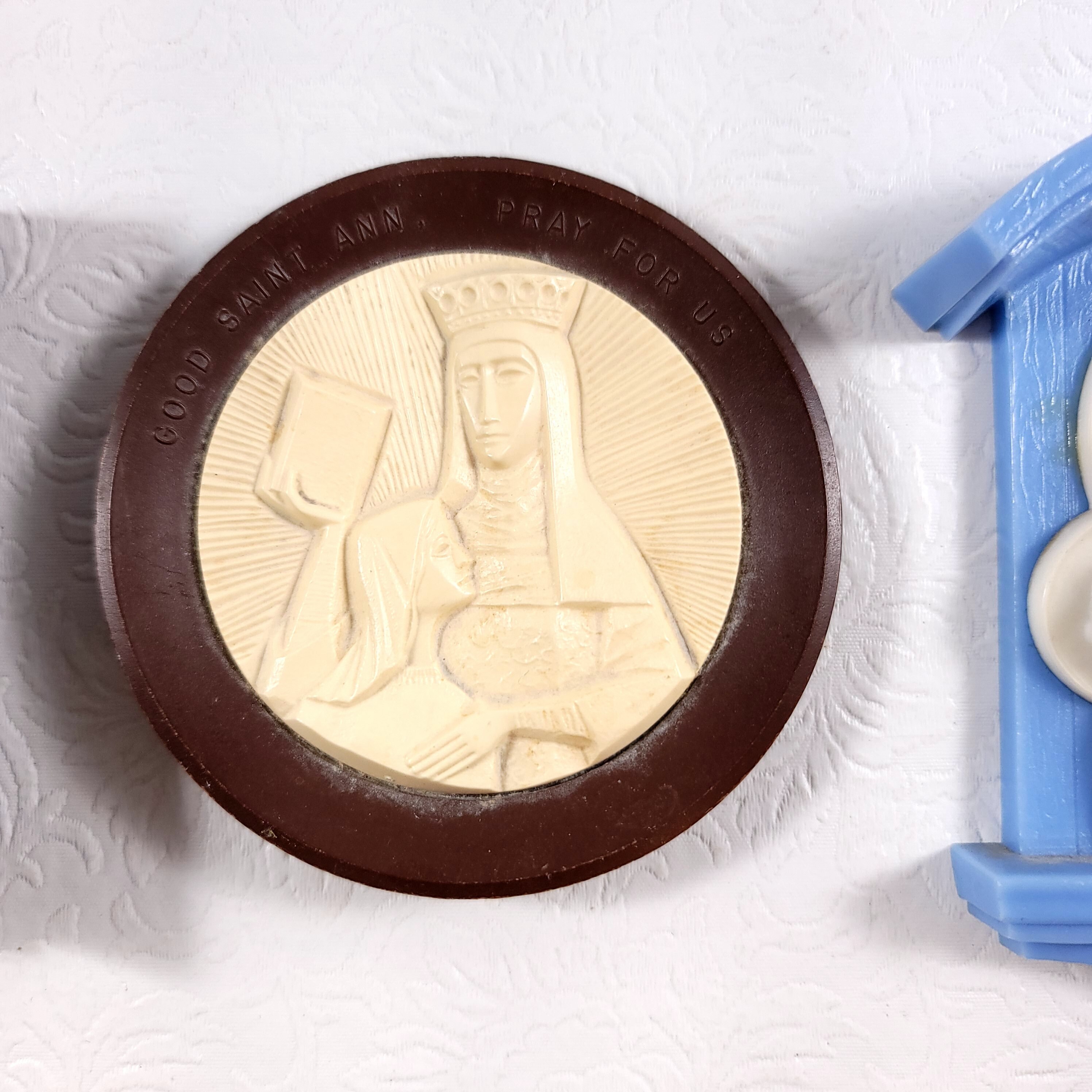 Vintage Religious Plastic Wall Decor Plaques Set of Three Plastic ...