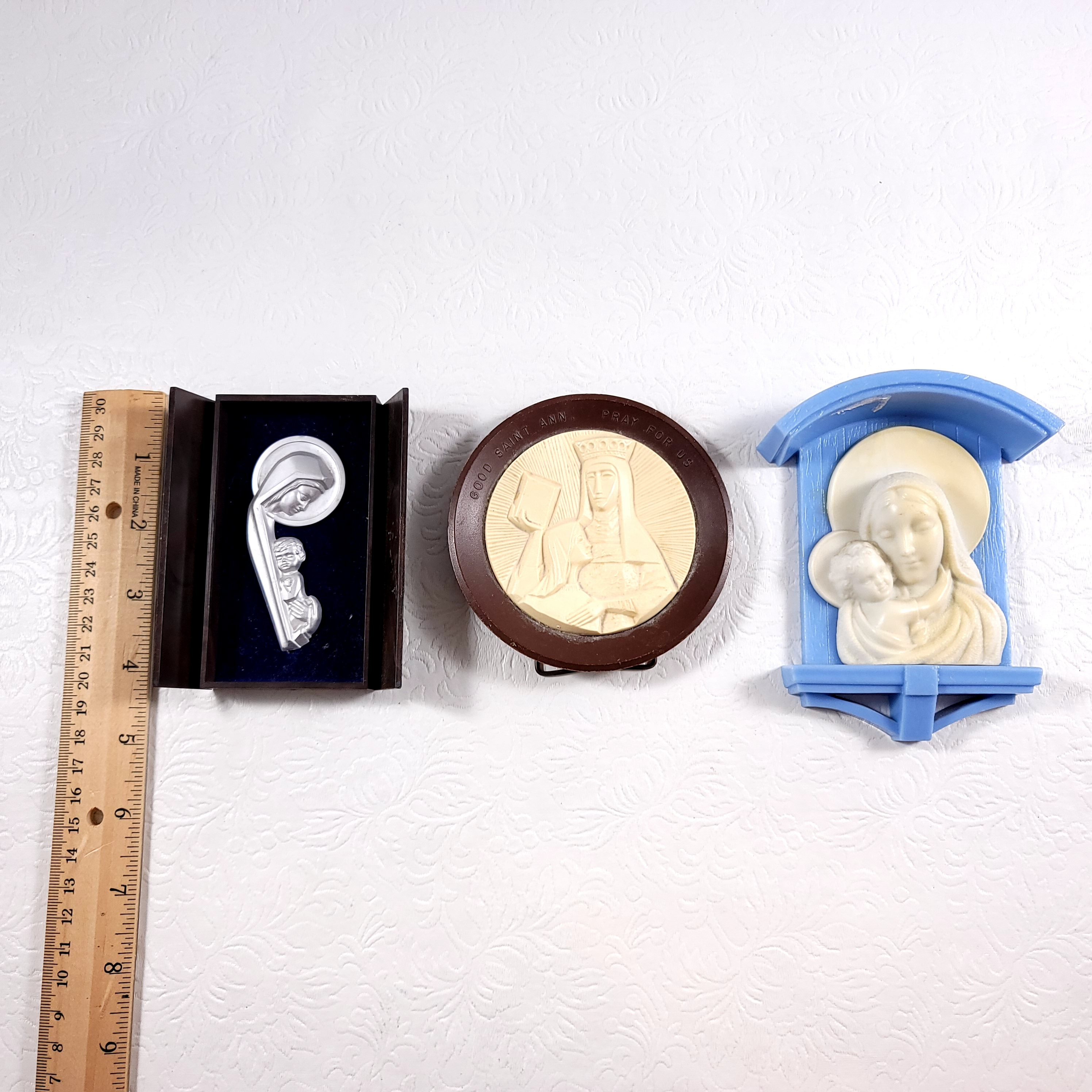 Vintage Religious Plastic Wall Decor Plaques Set of Three Plastic ...