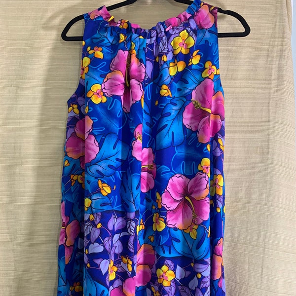 Gathered Neckline - Etsy