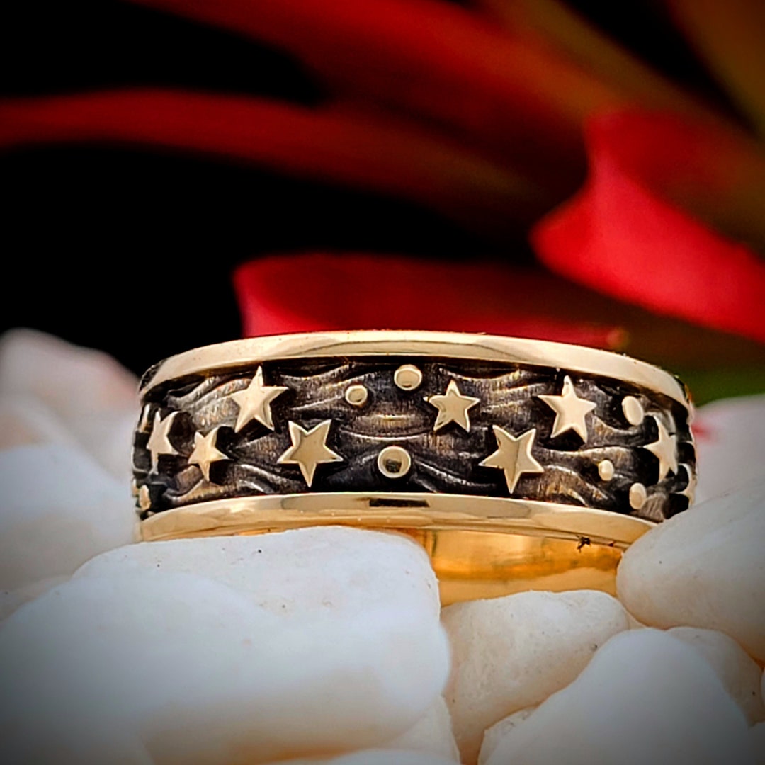 Starry Night Sky Celestial Themed Designer Ring Carved Twinkling Stars ...