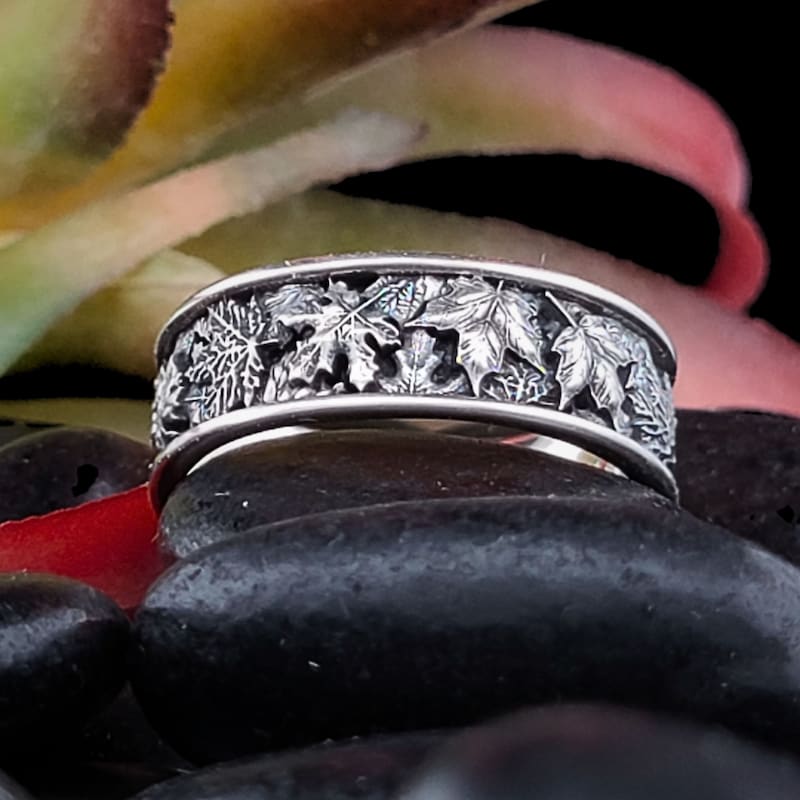 Leaf Wedding Ring - Etsy Canada