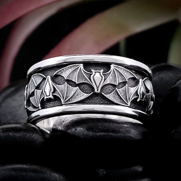 Bat Ring - Etsy