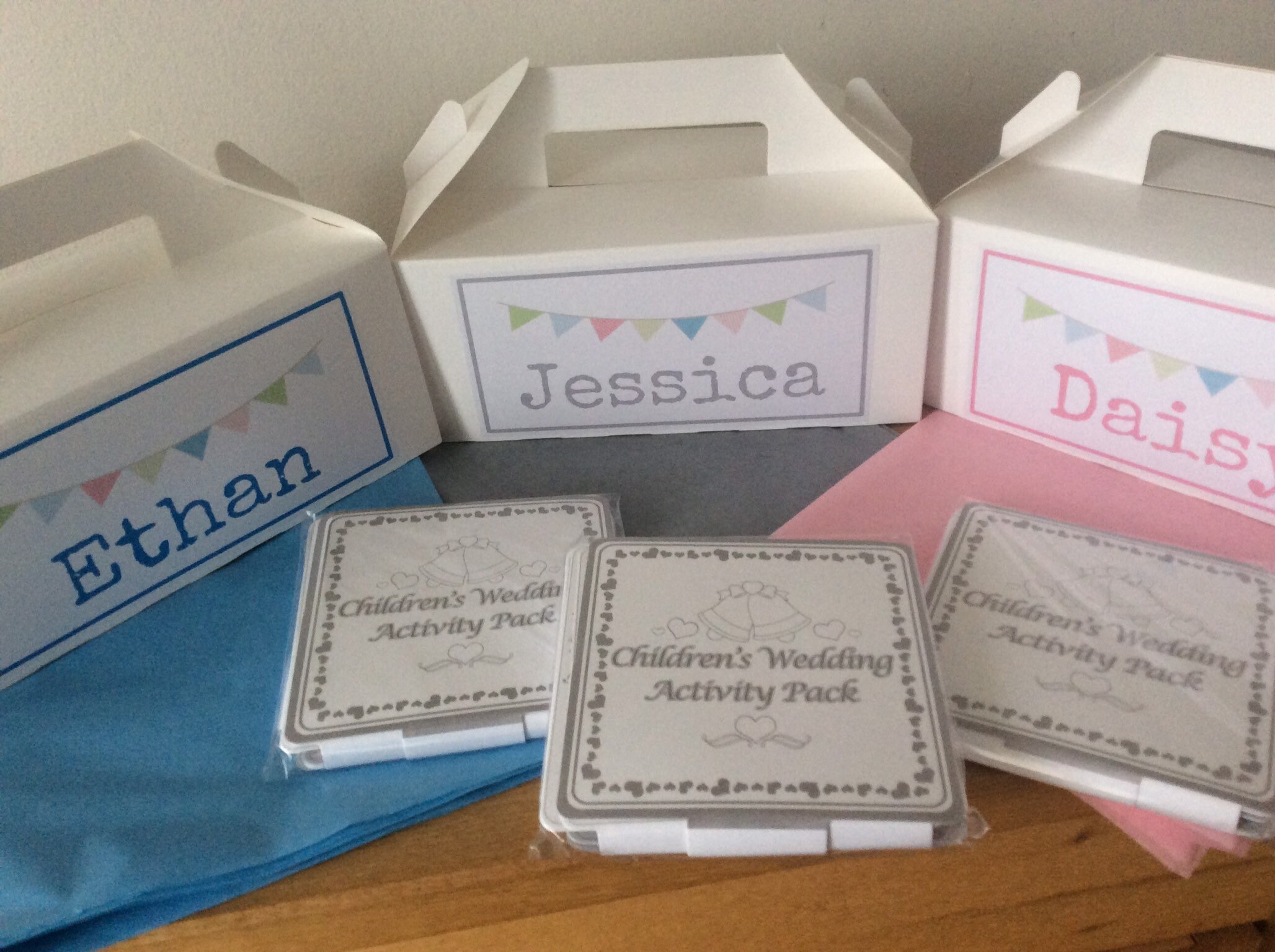 Personalised Single Children's Wedding Activity White Box - Etsy UK