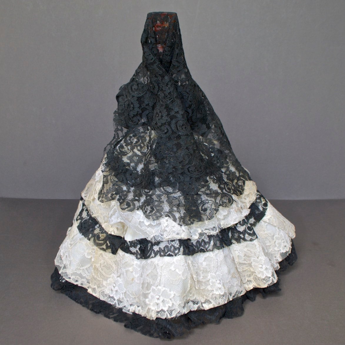 Vintage Spanish Señorita Doll Dressed in Traditional Satin and Lace ...