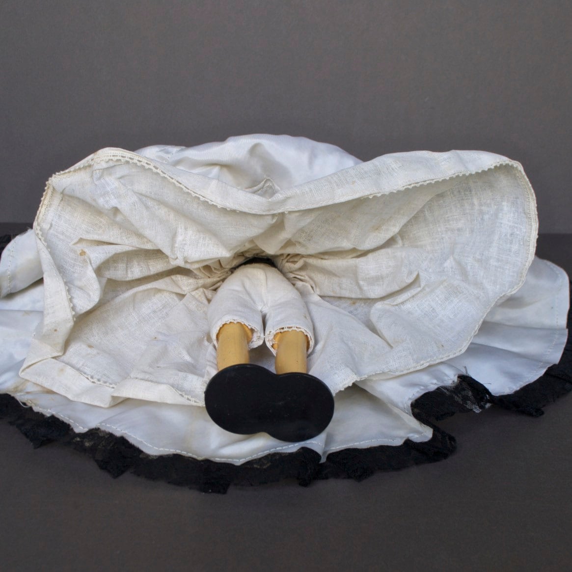 Vintage Spanish Señorita Doll Dressed in Traditional Satin and Lace ...