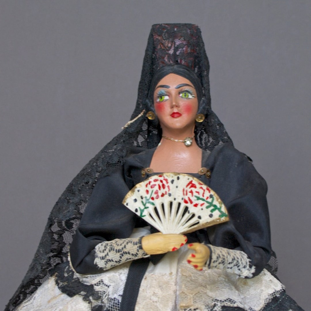 Vintage Spanish Señorita Doll Dressed in Traditional Satin and Lace ...