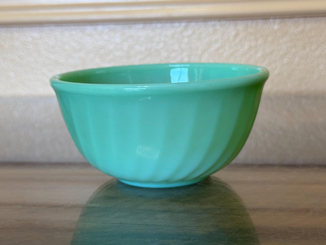 Vintage Fire King Swirl Jadeite Mixing Bowl - Etsy