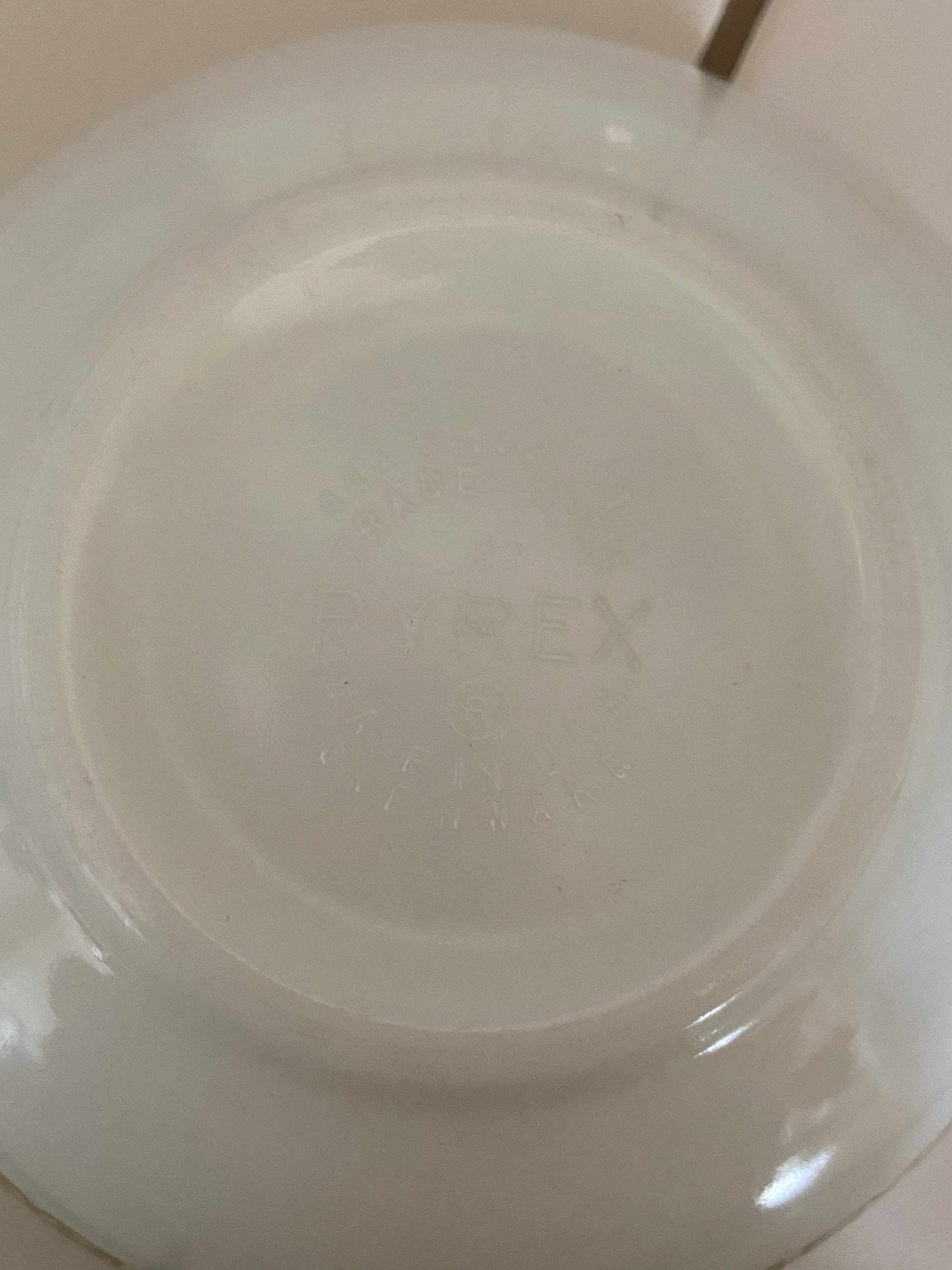 Vintage Pyrex Verde Stamp Mixing Bowl - Etsy