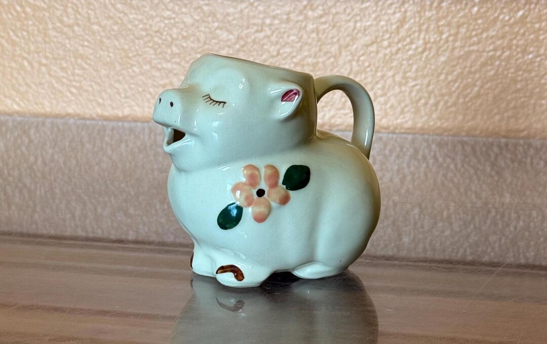 Vintage Shawnee Smiley Pig Creamer - Etsy