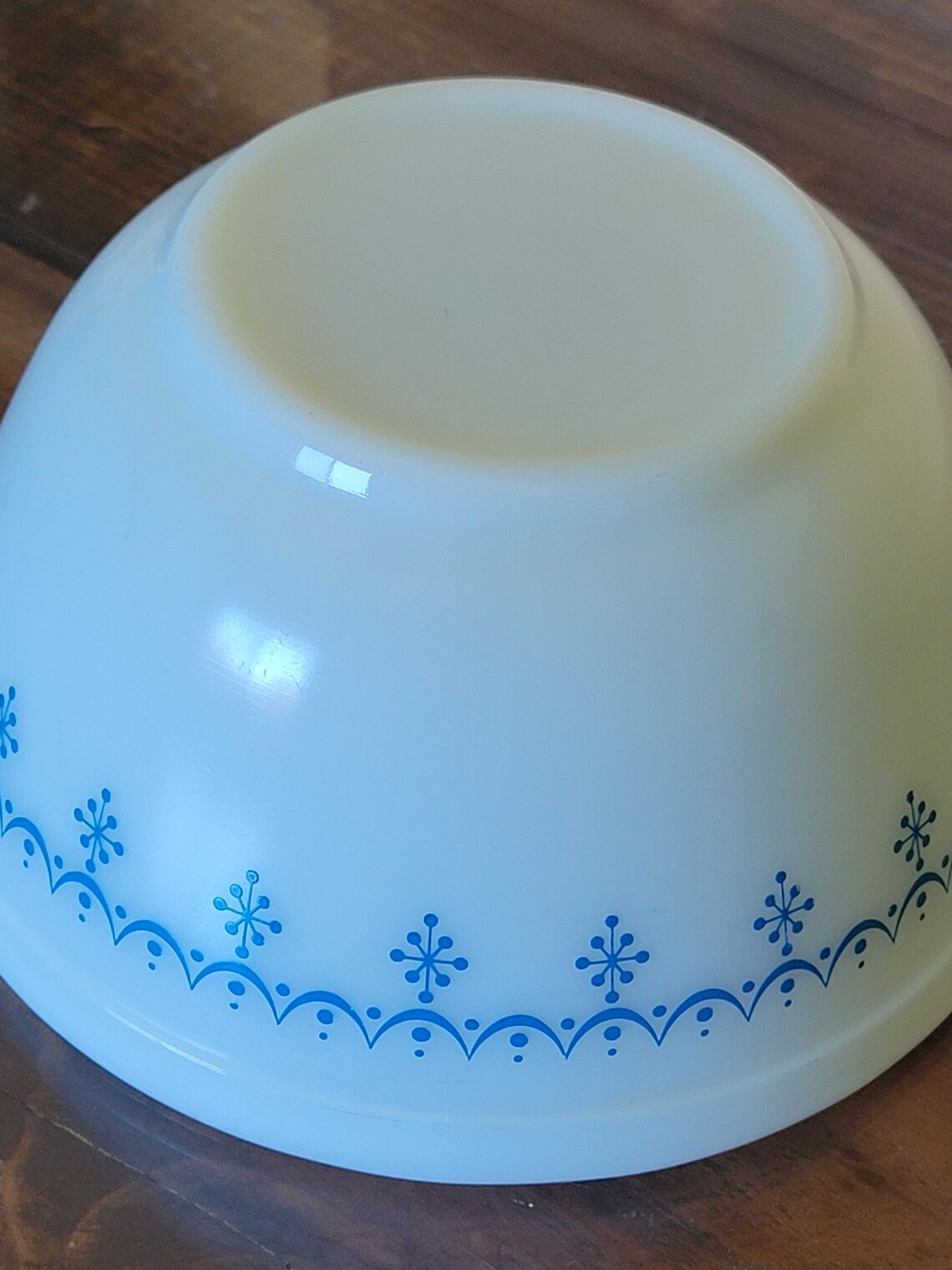 Vintage Pyrex Snowflake Mixing Bowl White and Blue 402 - Etsy