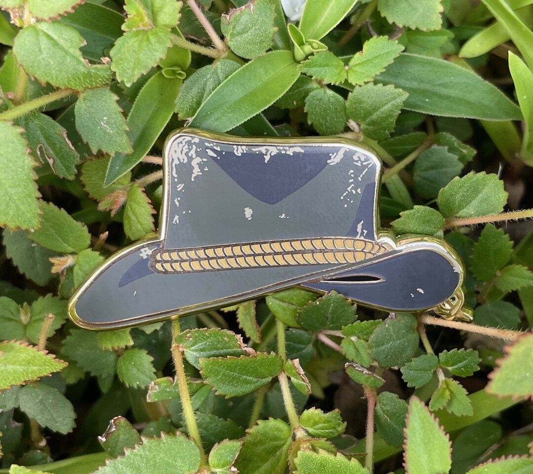 NEW: RDR2 Arthur Morgan Red Dead Redemption Hat Hard Enamel Pin - Etsy
