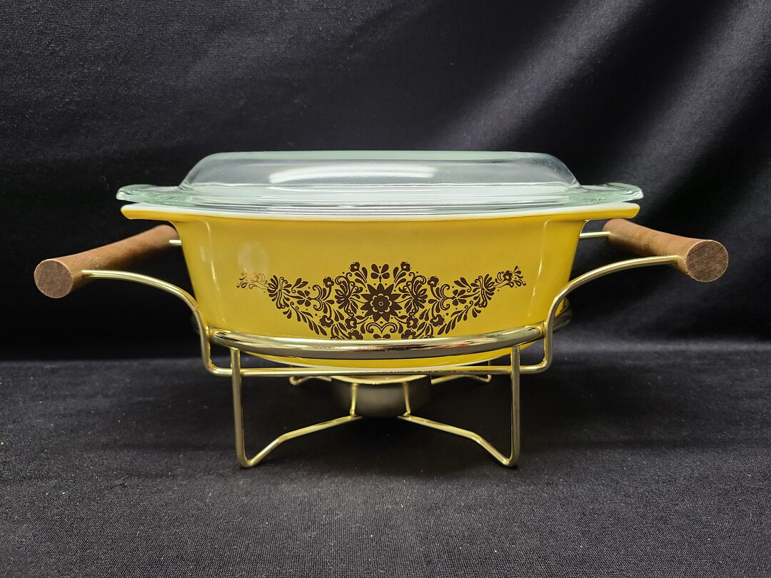Vintage Pyrex Golden Garland 1.5 Qt Lidded Casserole With Brass Candle ...