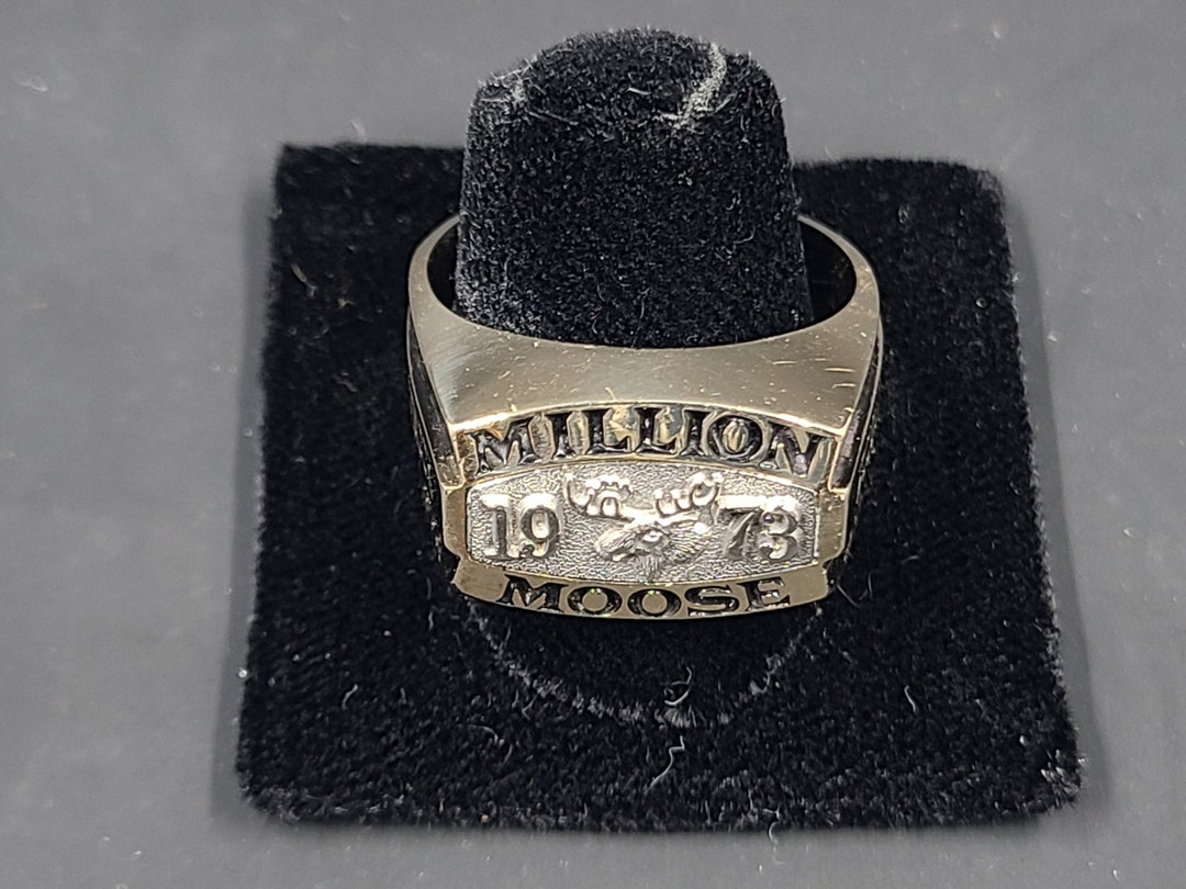 10K Gold Million Moose Ring, Vintage 1973 Anniversary Mooseheart ...