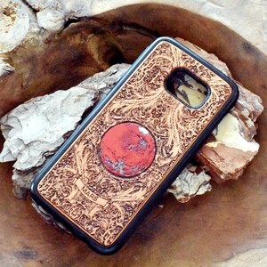 Mars Planet Wood Phone Case – Hand-painted / Engraved Cosmic Art for ...