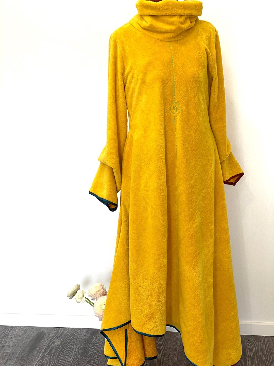 Yellow Dress Robe Bamboo Reversible Crimsonbold Bathrobe - Scarlet ...