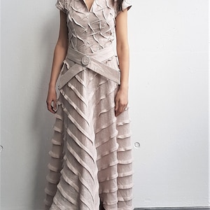 Long Dress With Belt for Queen Haute Couture Dress ~ Sculpture on the ...