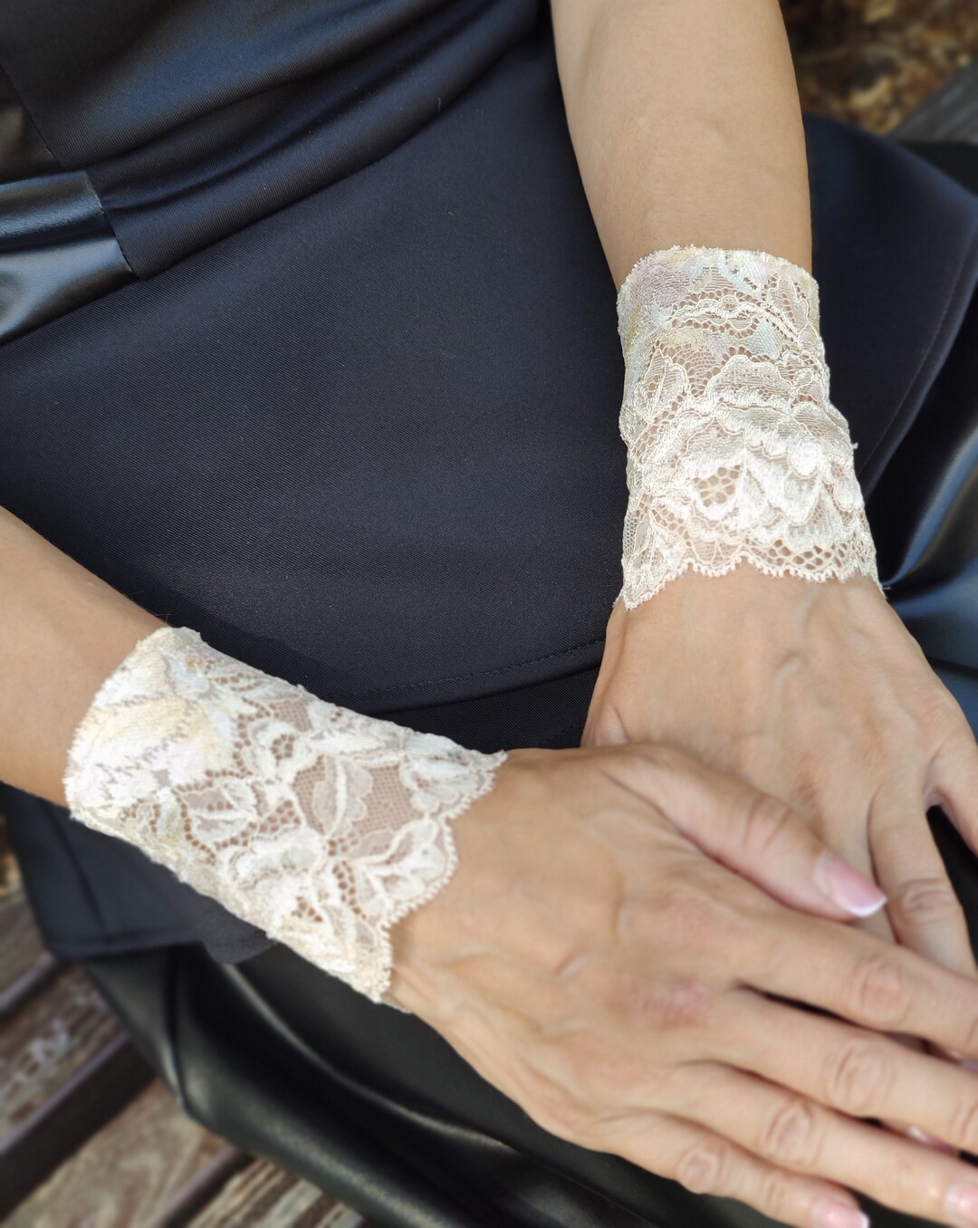 Lace Wrist Cuffs , Short Tattoo Cover, Soft Elastic Lace, Wrist Cover ...