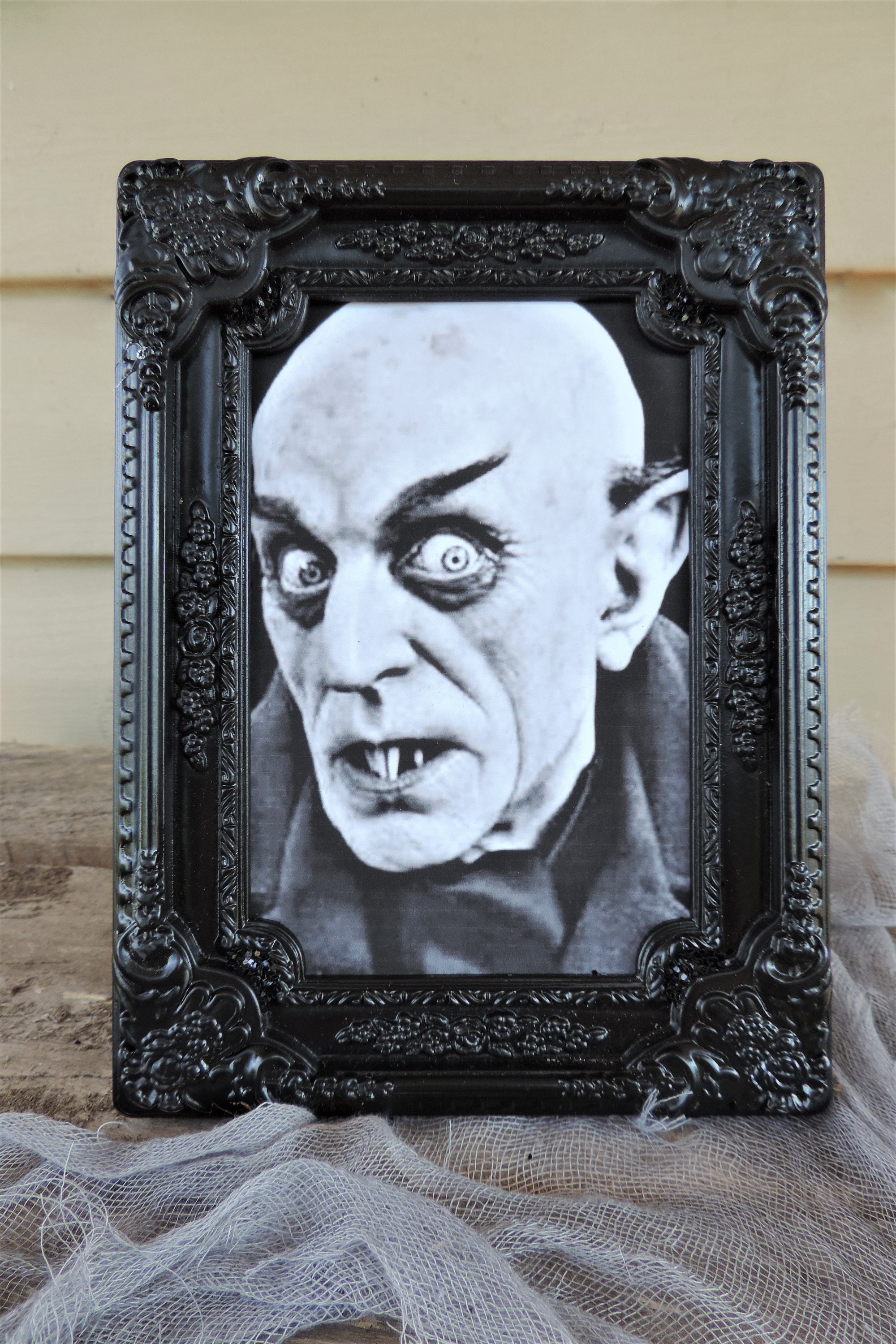 Nosferatu Vampire Teeth