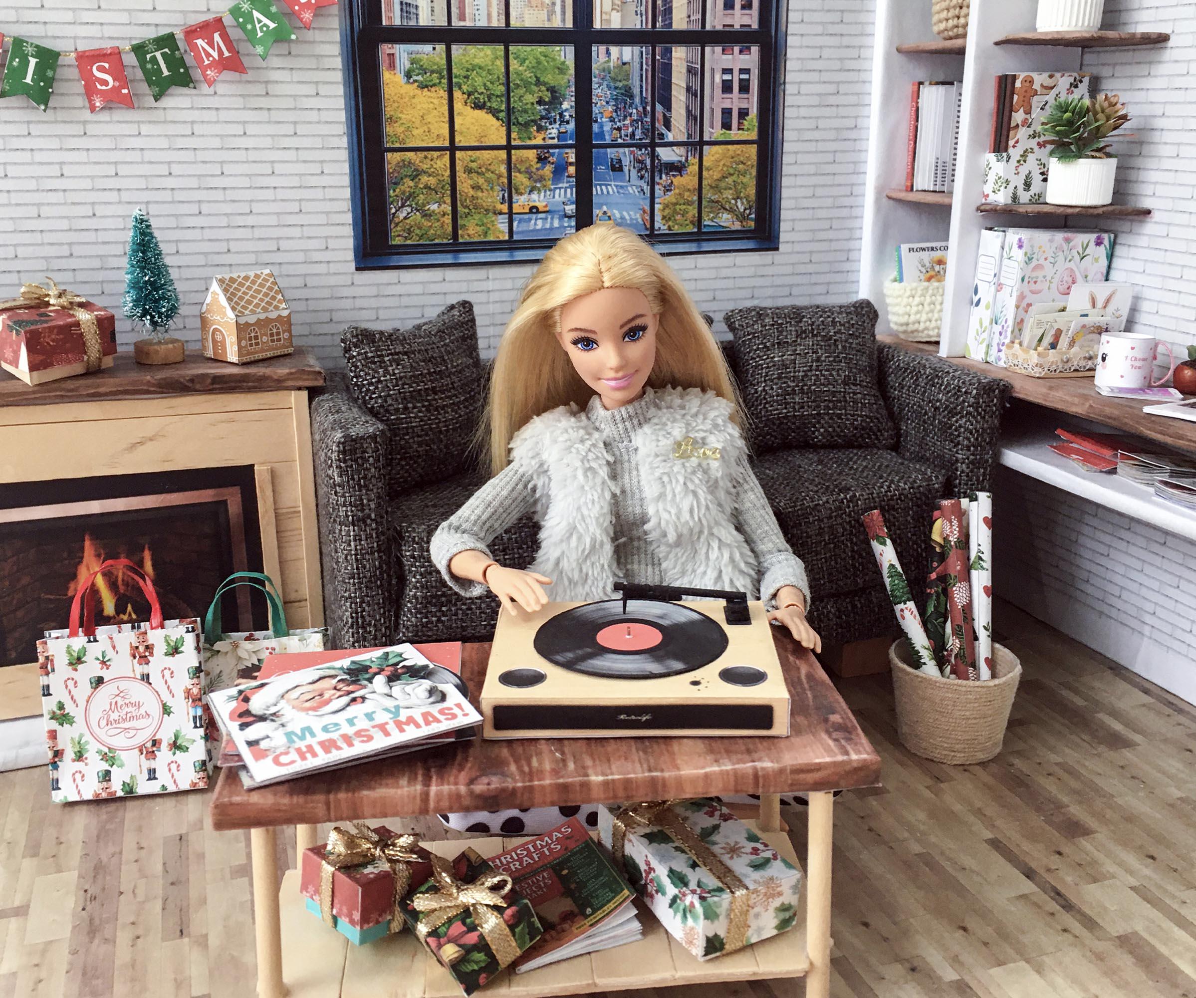 Miniature Printable Record Player With Christmas Vinyl Records – 1/12 1 ...