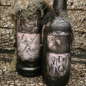 Spooky Halloween Potion Bottles, Scary Halloween, Creepy Halloween ...