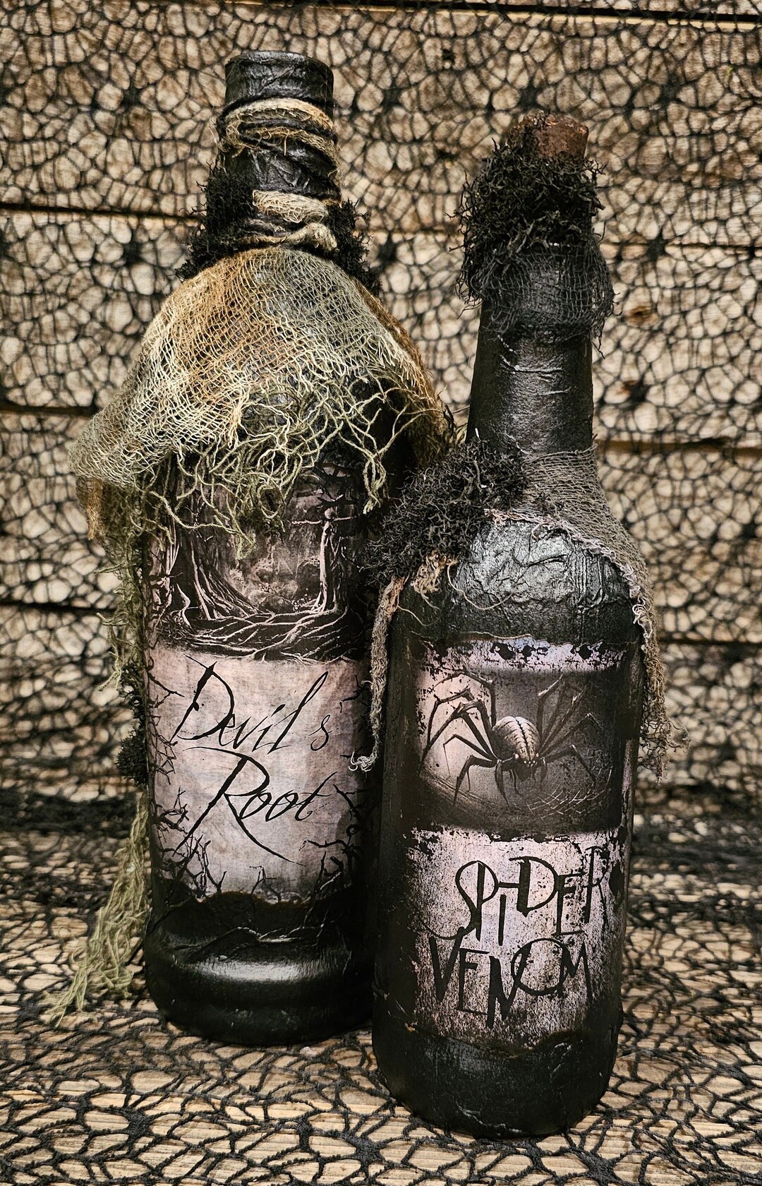 Spooky Halloween Potion Bottles, Scary Halloween, Creepy Halloween ...