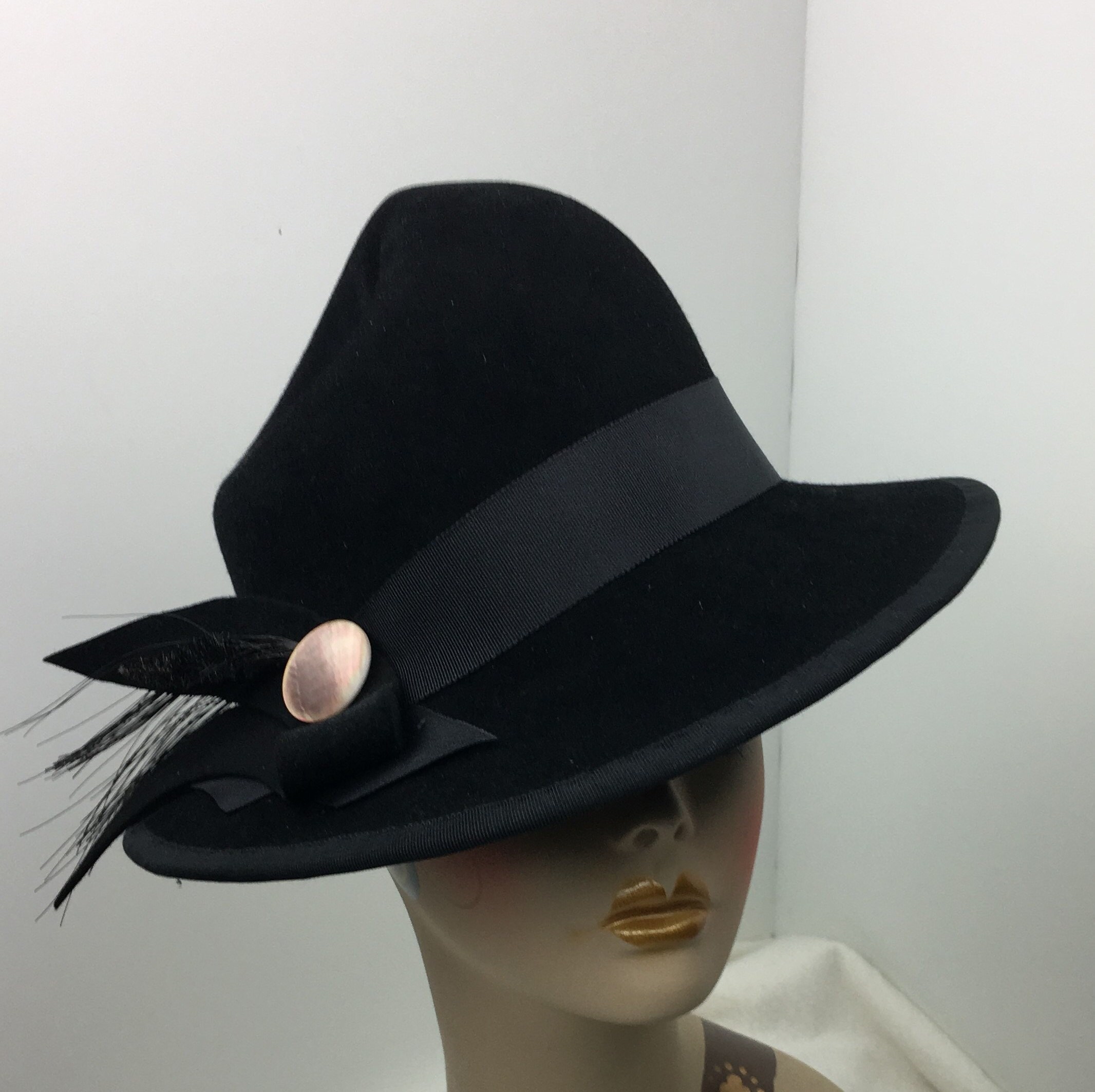 Handmade Millinery Woman's Black Hat Velour Felt Profile Crown 1930's ...