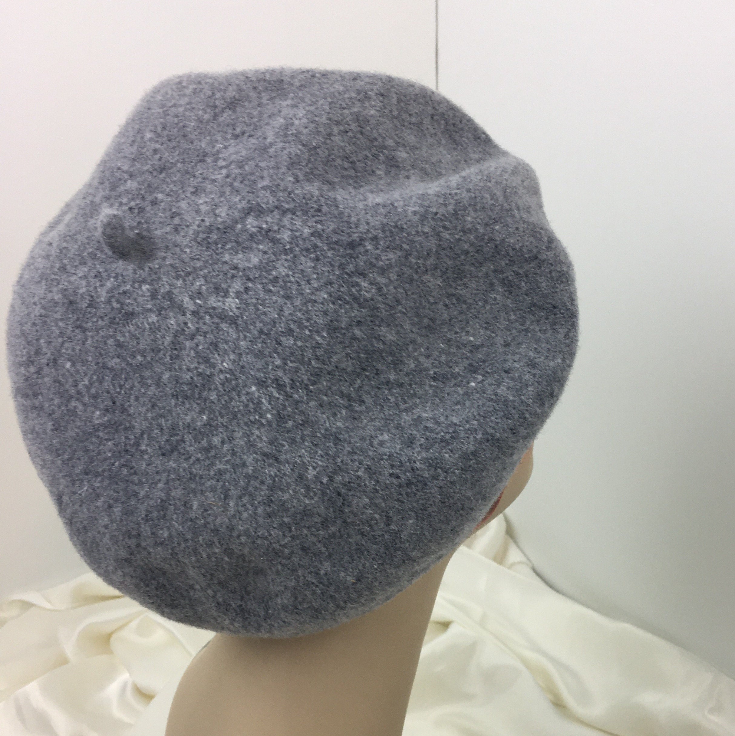 French Beret Fine Wool Heather Gray Hand Blocked Vintage Look