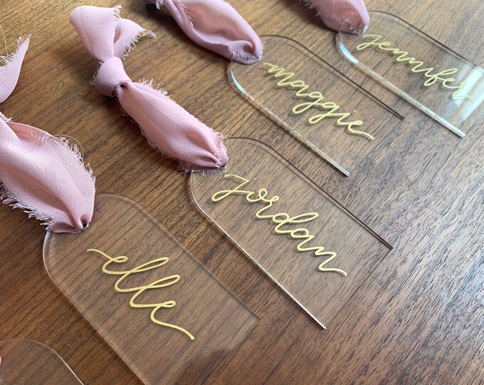 Arch Acrylic Place Cards With Hand Lettered Gold Script Wedding Name ...