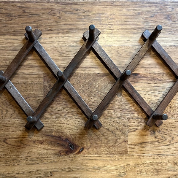 Wood Peg Rack - Etsy