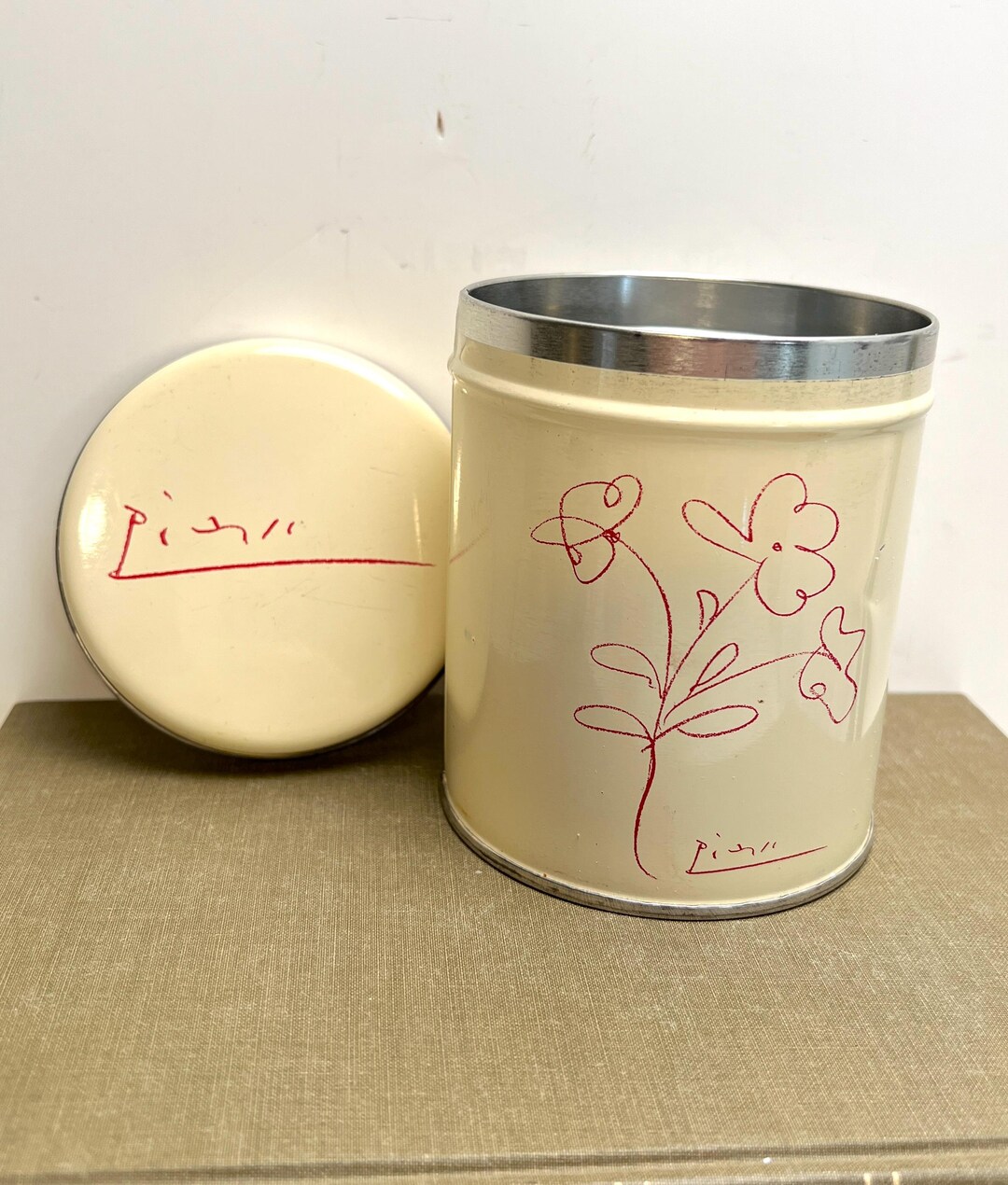 Vintage Round Picasso Candy Tin, Storage Tin With Lid Picasso - Etsy