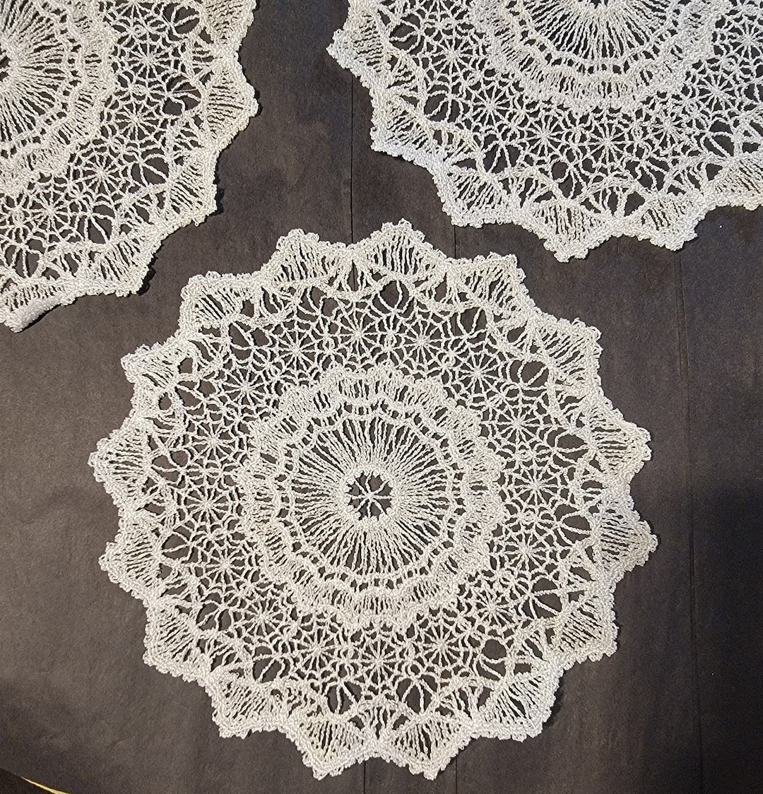 Doily, White Doily, Centerpiece, Round Table Runner - Etsy