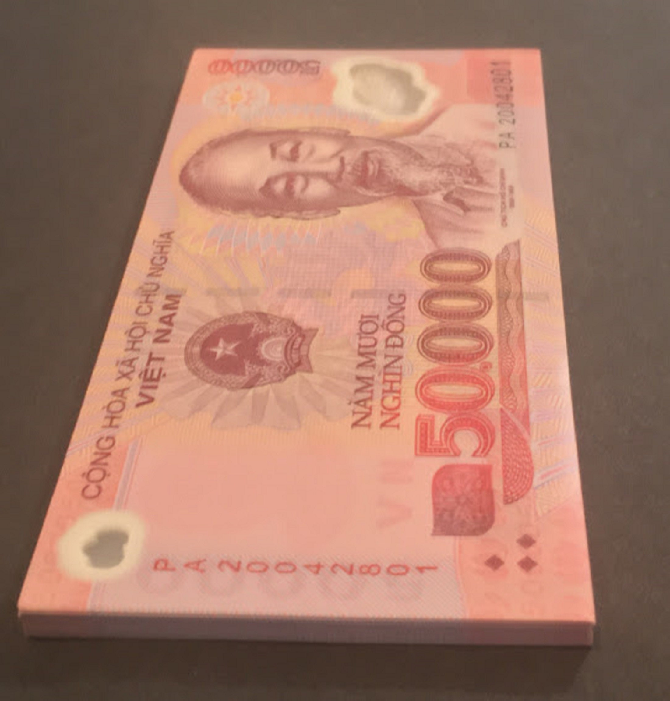 one-million-vietnamese-dong-20-x-50-000-vnd-uncirculated-vietnam