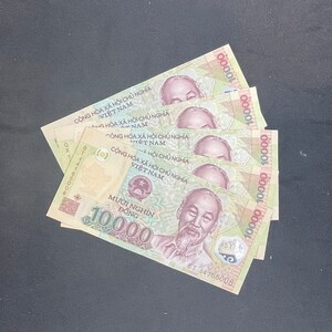Vietnamese Dong: 5 Pcs X 10000 VND = 50K Total in 5 Vietnam Polymer ...