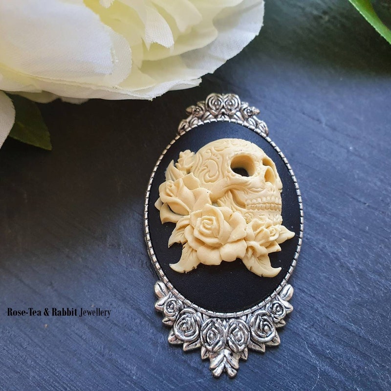 5'9 goth girl - Etsy.de