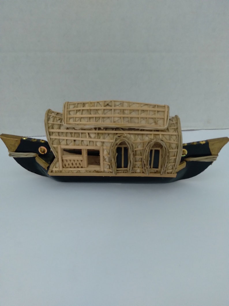 Wood Hand Crafted Boat Kettuvallam, Kerala House Boat, Model Boat ...
