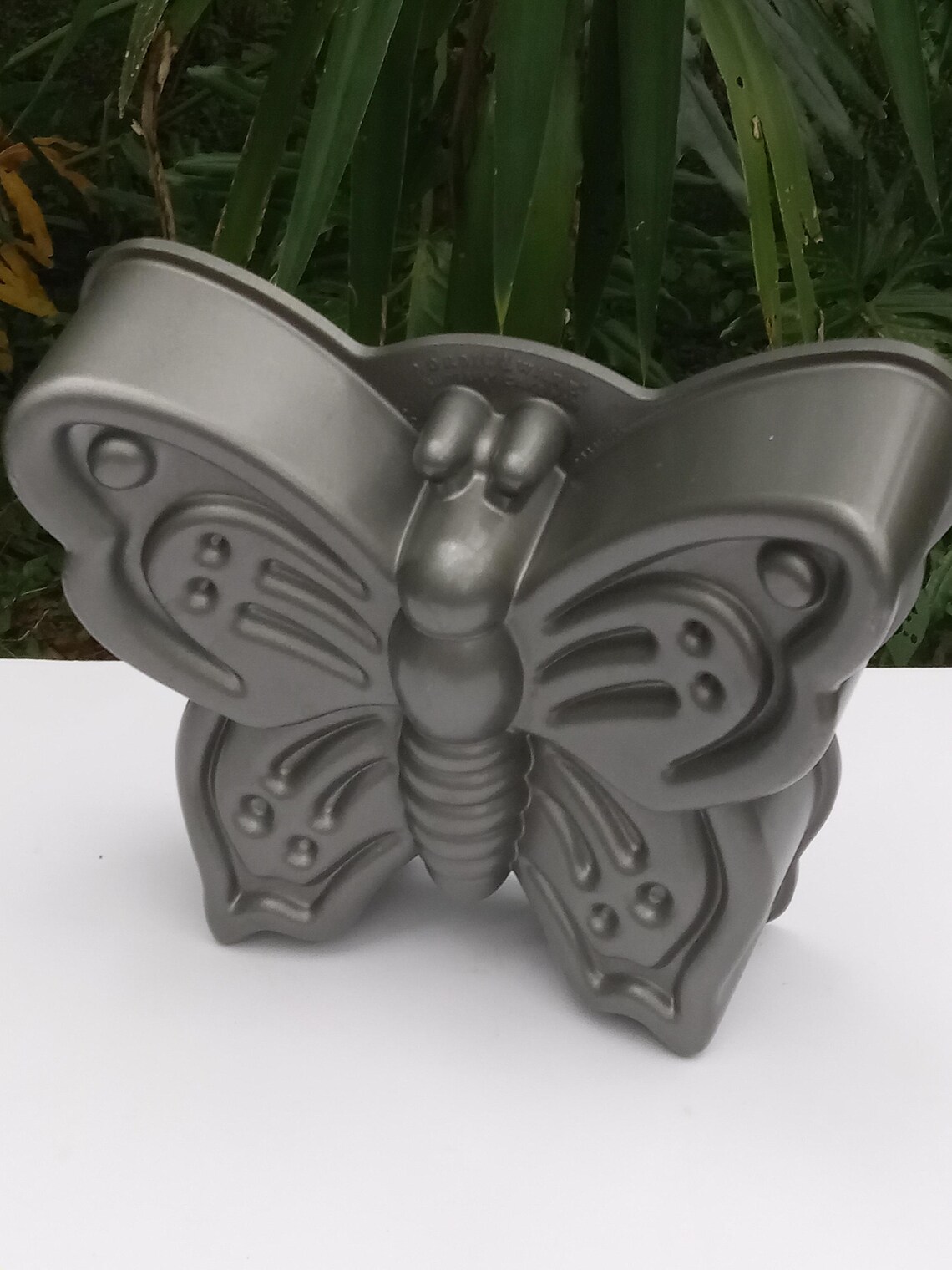Nordic Ware Butterfly Cake Pan, 9 Cup Capacity. Cast Aluminum. Made in ...