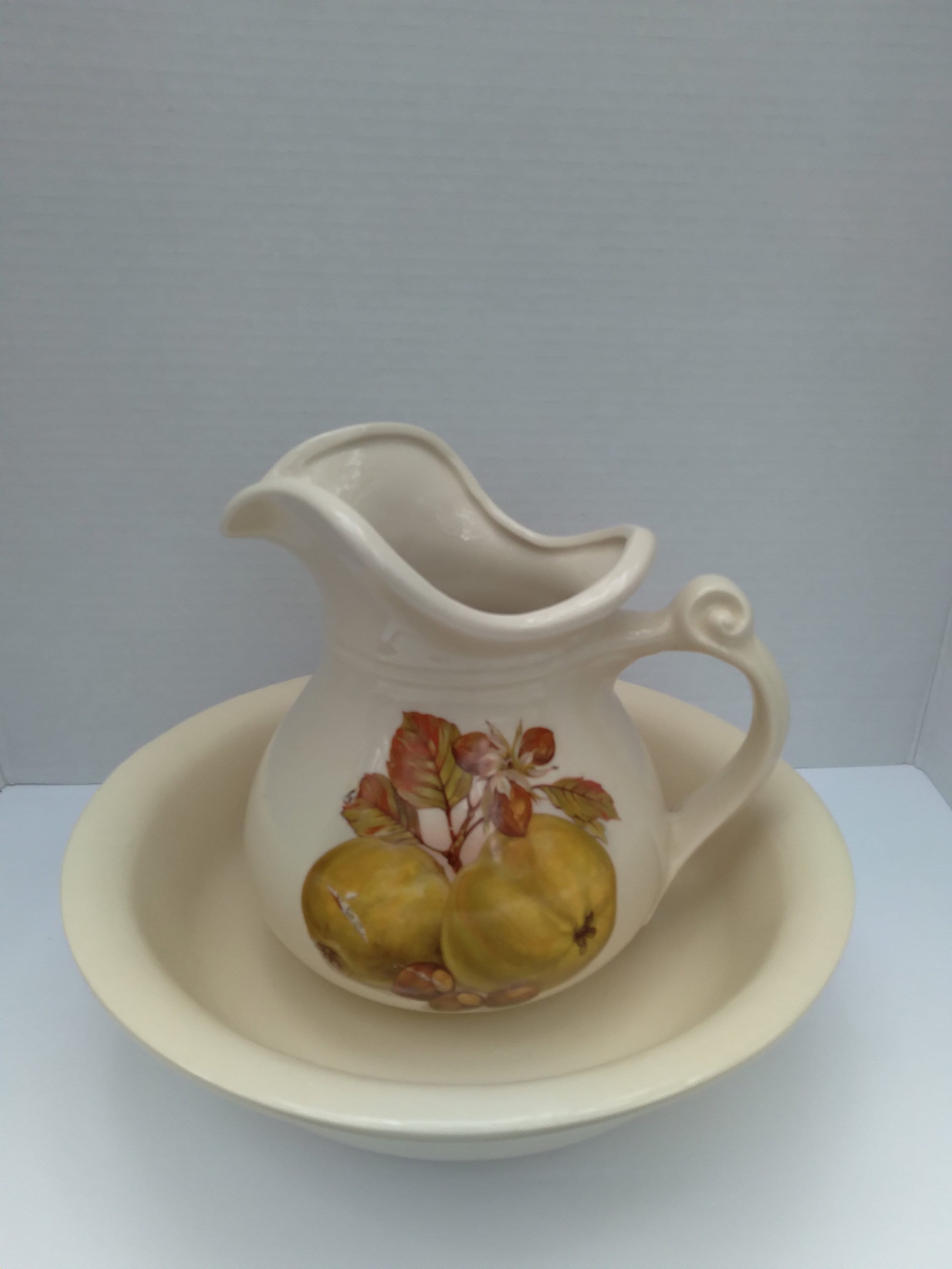 Mccoy Pottery Fruit Festival Pitcher and Bowl , Mccoy 7515 USA - Etsy