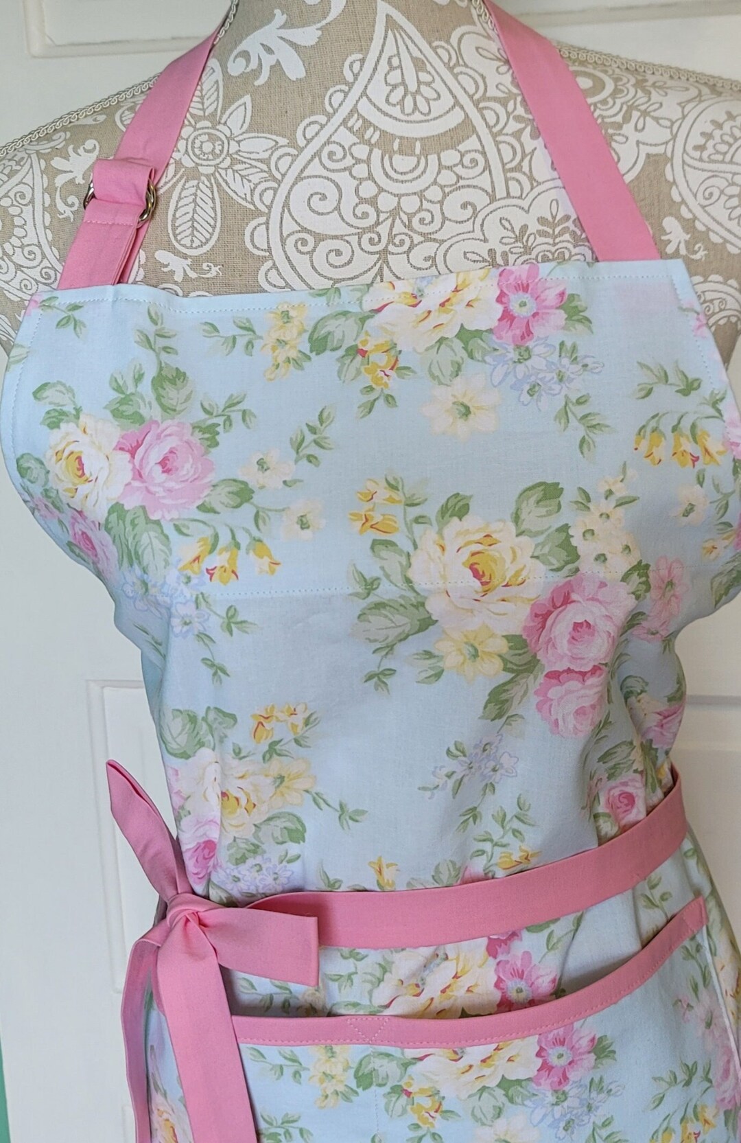 Women's Apron, Rose Apron, Floral Apron, Garden Party, Apron, Ladies ...