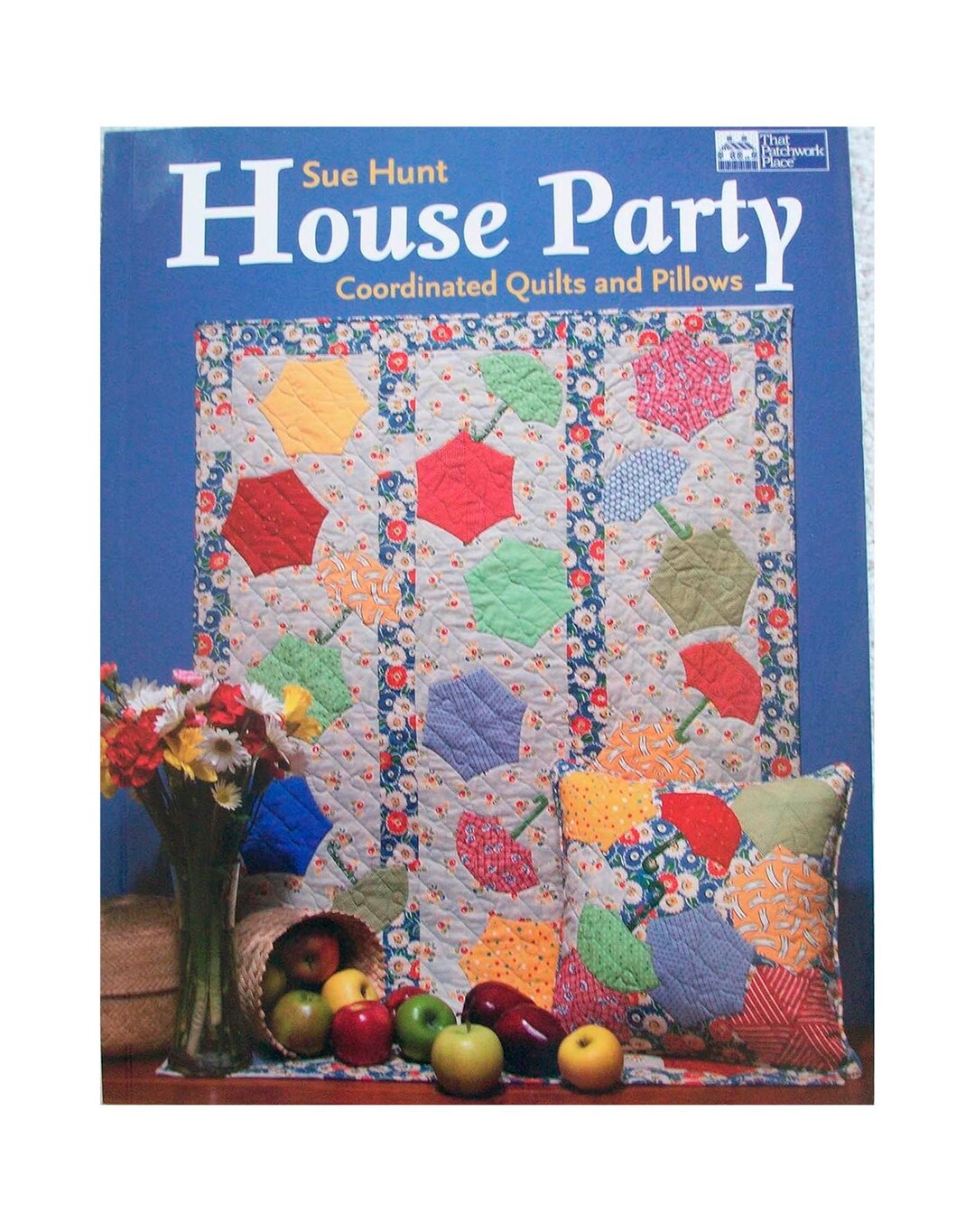 House Party Coordinated Quilts and Pillows From That Patchwork Place - Etsy