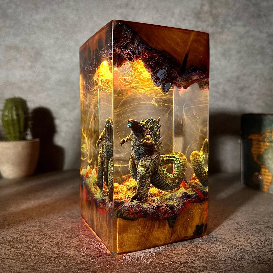 Godzilla Monster Resin Lamp,custom Epoxy Resin Lamp, Desktop ...