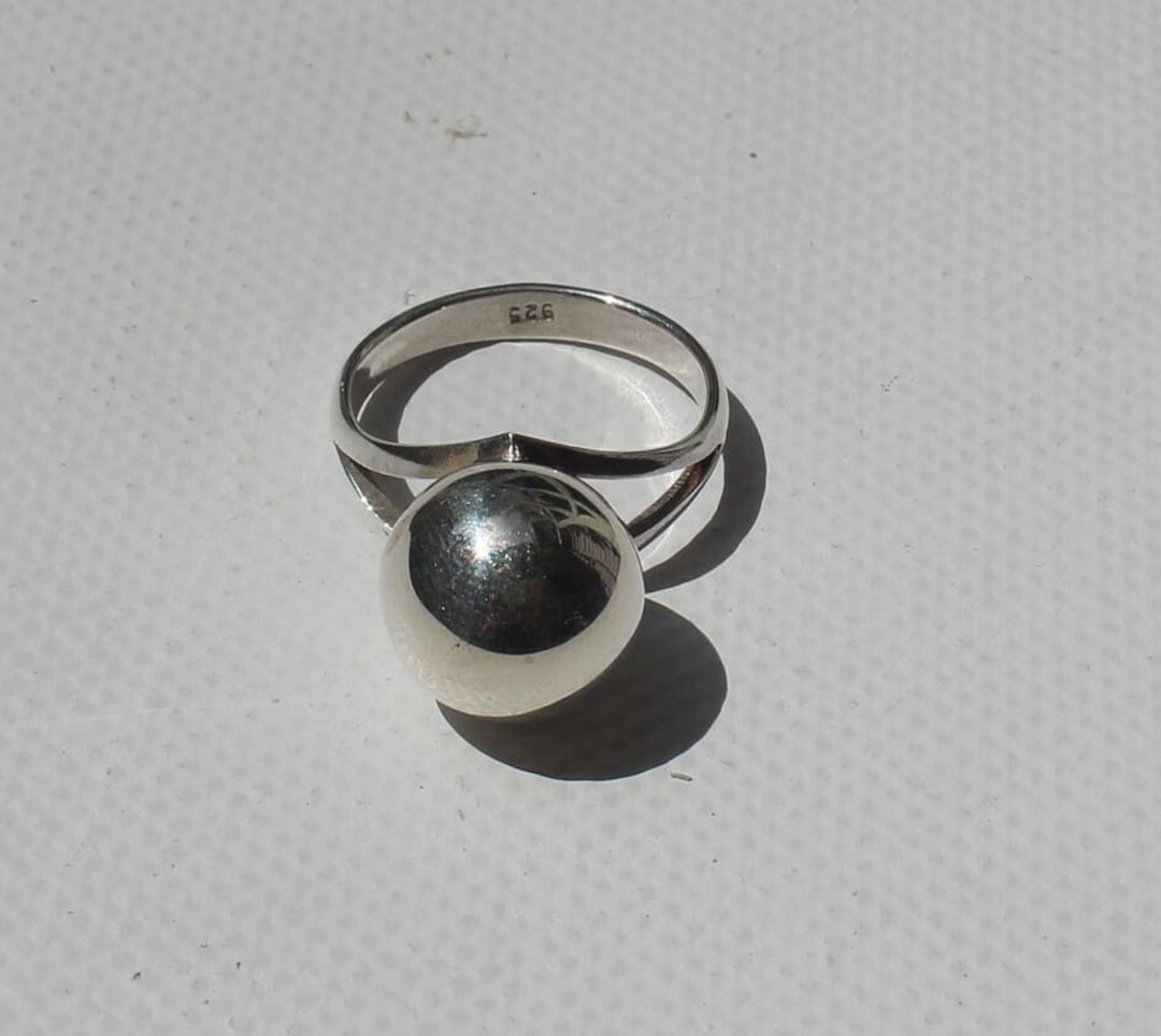 Quality Sterling Silver Ball Ring. 925 Silver Classic Ball Ring, UK ...