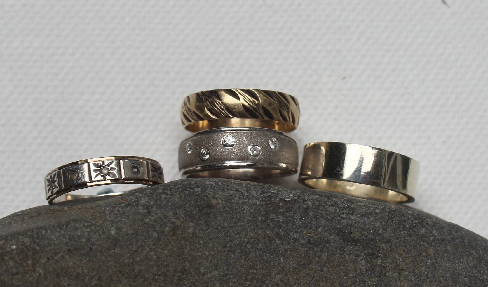 Vintage Retro Gold & Silver Wedding Bands. Ladies Wedding Band With ...