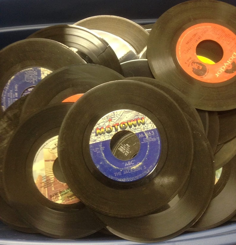 150 Random Vinyl Records - 45s - 7 Inch Arts Crafts Rock and Roll Party ...