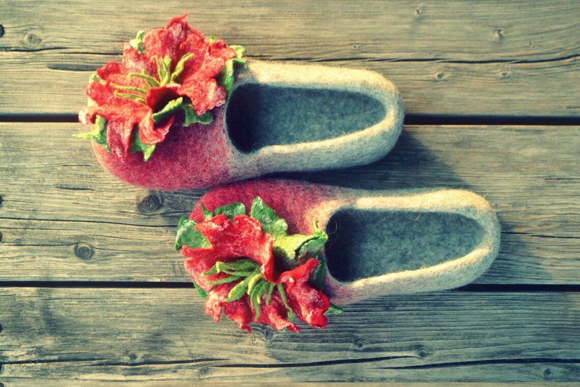 Felted Womens Slippers With Flowers - Etsy