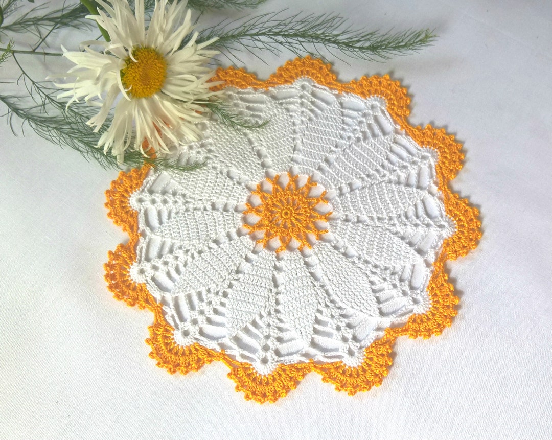 Crochet Daisy Doily White Yellow Doilies Small Round Doily Daisy Decor ...