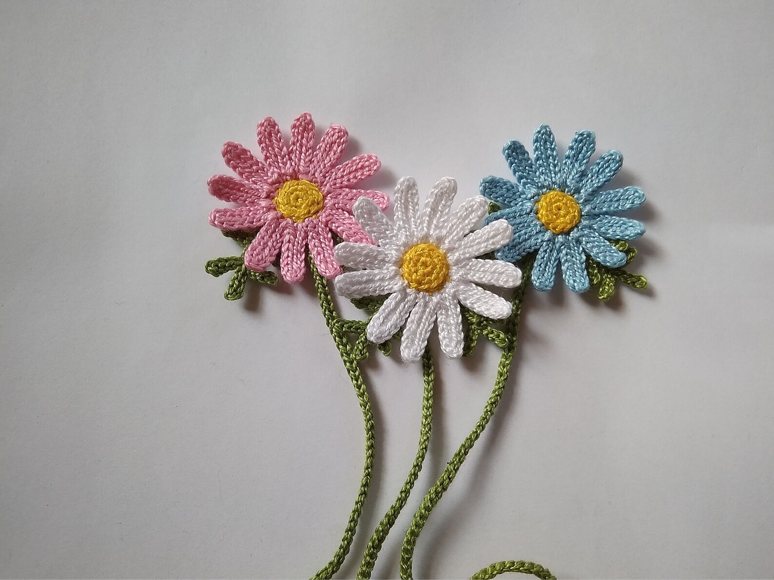 Crochet Daisy Bookmark, Pastel Bookmark, Book Lover Gift, Planners ...