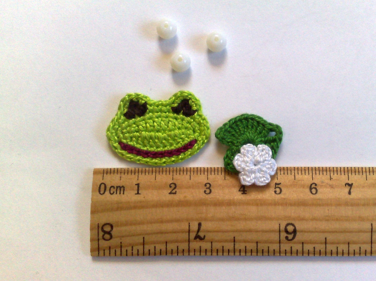 Crochet frog applique 1 pcs and small water lily Cute Frog | Etsy