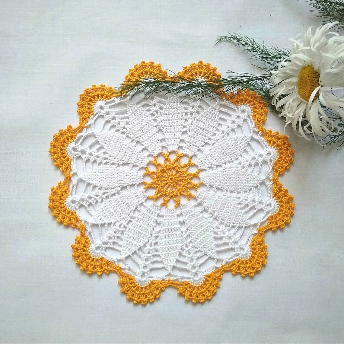 Crochet Daisy Doily White Yellow Doilies Small Round Doily - Etsy