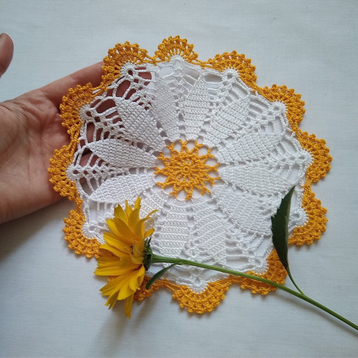 Crochet Daisy Doily White Yellow Doilies Small Round Doily - Etsy